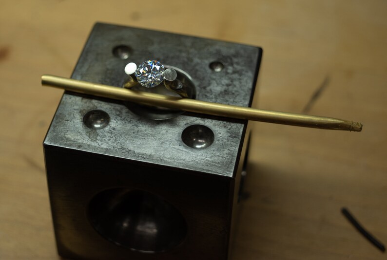 Diamond Hallmark True Tension Ring by Daniel Sommerfeld Made in Canada ...