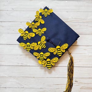 Bumble Bee Graduation Cap Decorations Bee-themed Graduation Decor Class ...