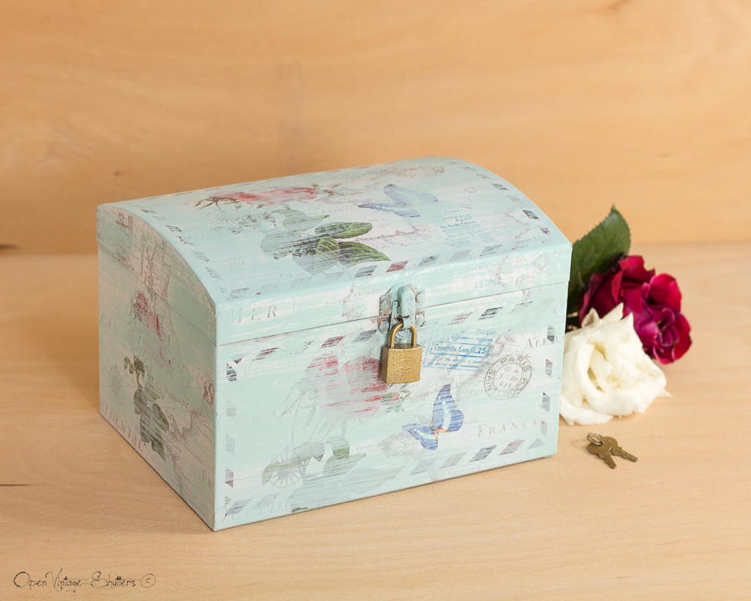 Gift Box in Vintage French Country Style Memory Box and Padlock ...