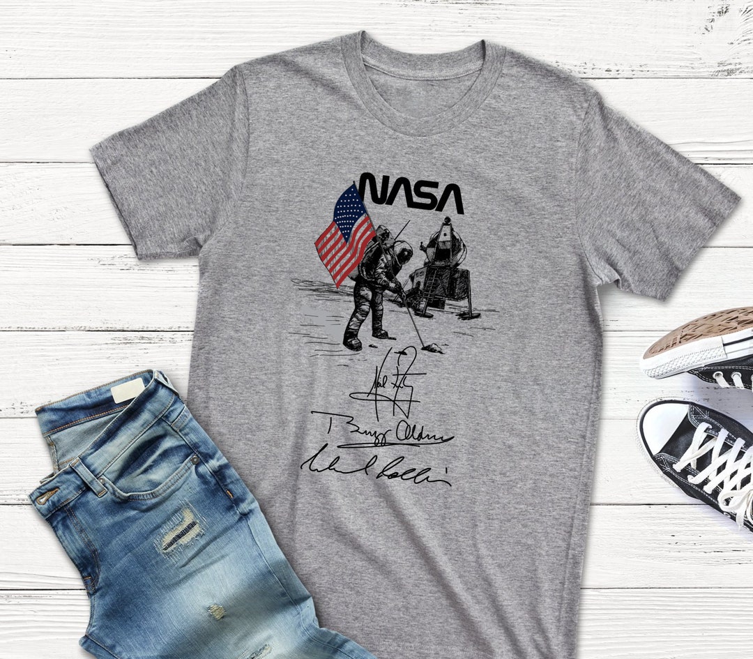 Apollo 11 Shirt Moon Landing NASA Space T-shirt Gift US Flag 1969 ...