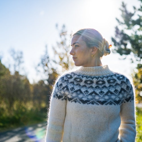 Traditional Icelandic Sweater - Etsy