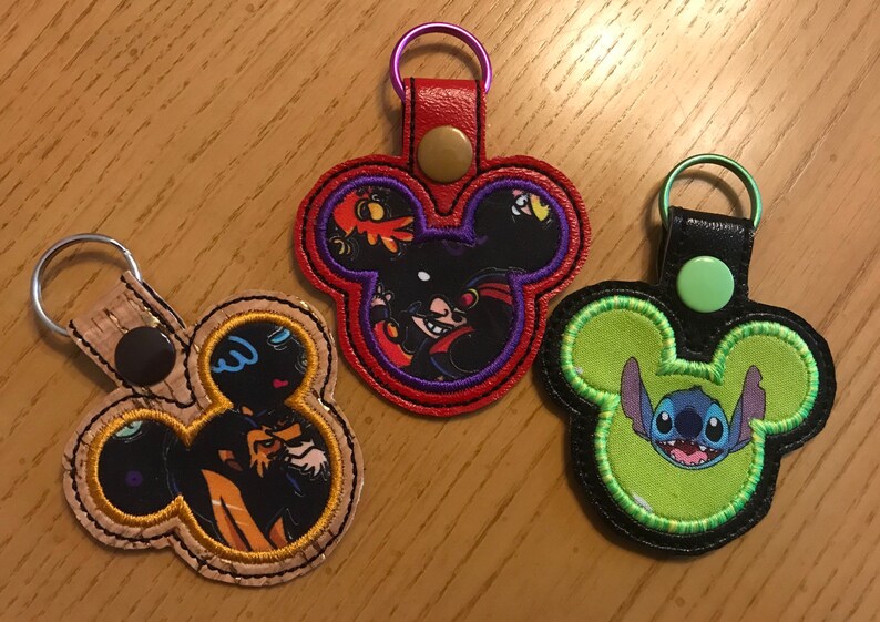 Custom Appliquéd Mouse Head Snap Tab Keychain | Etsy