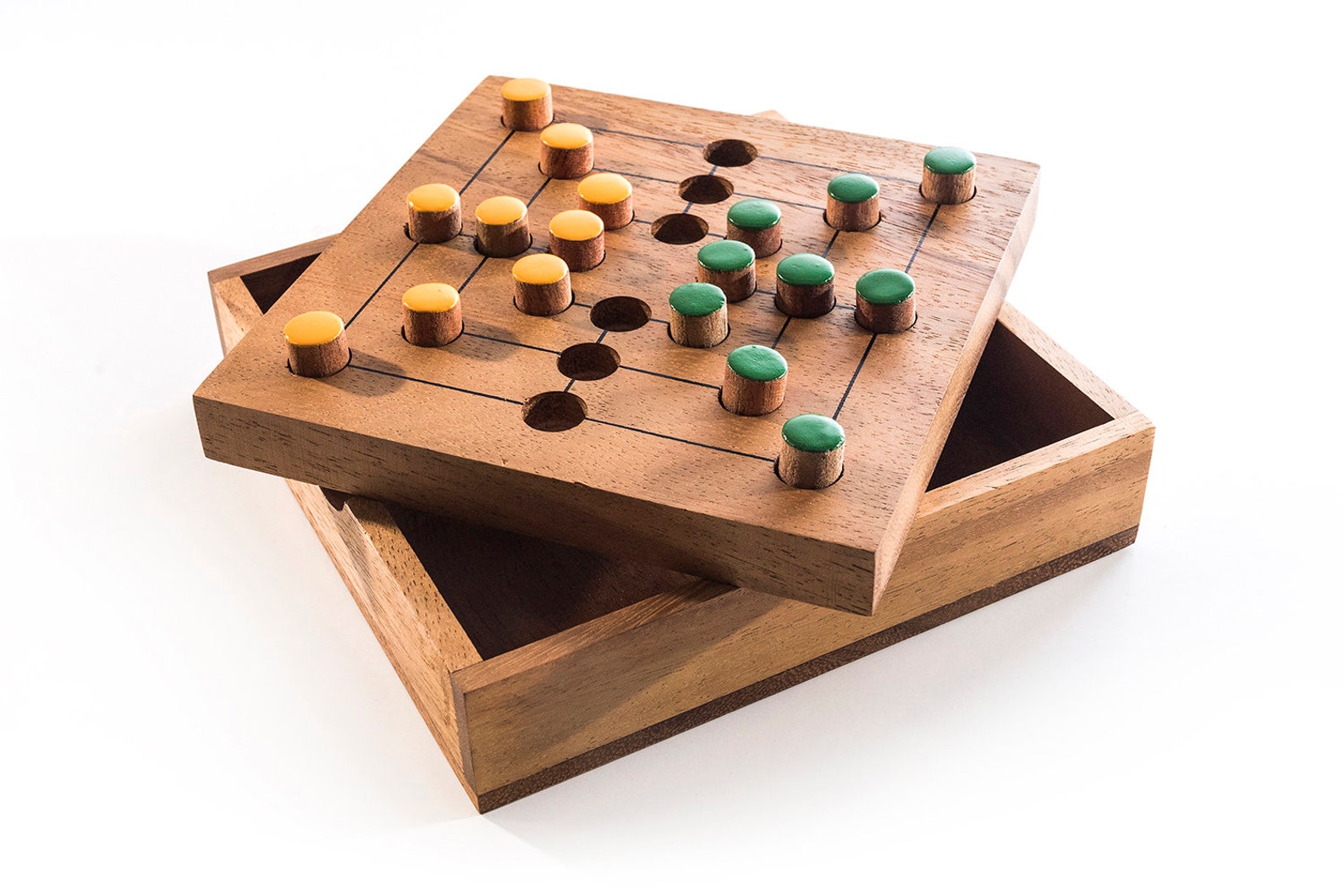 Nine Man Morris - Strategy Board Game for Two Players, Mill Strategy ...