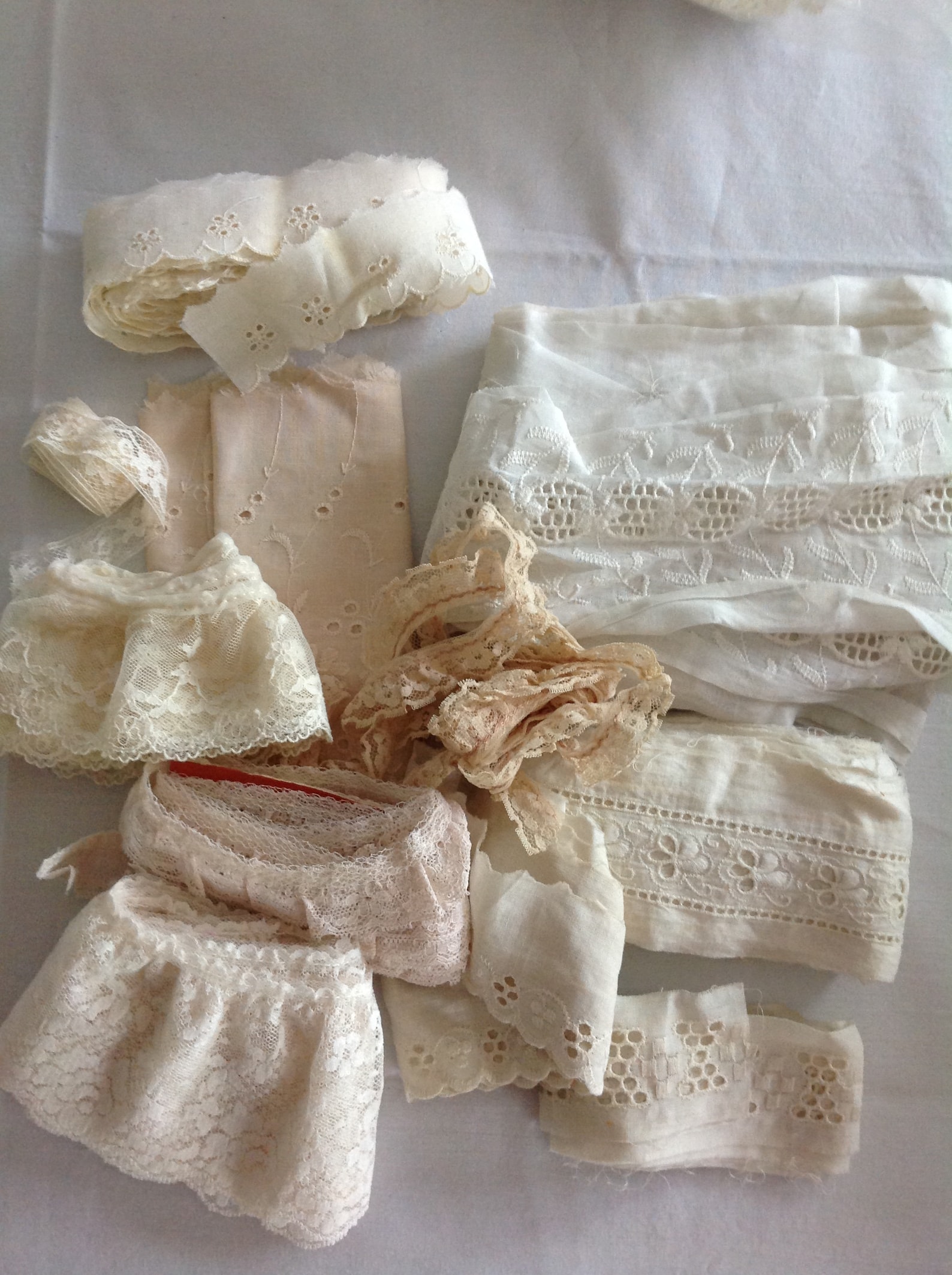 1 Box Lace Edgings Miscellaneous Trims Variety of Colors Designs Widths ...