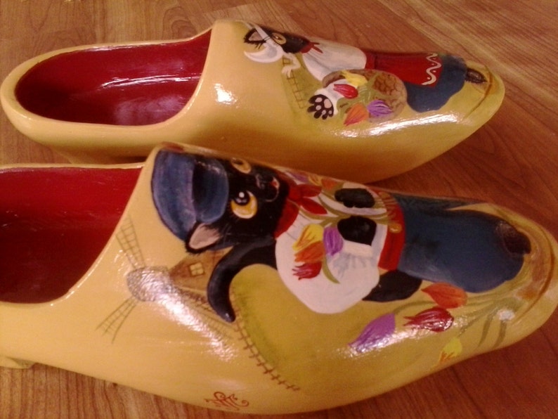 Hand Painted Clogs With Black Cats in Traditional Dutch Costumes and ...