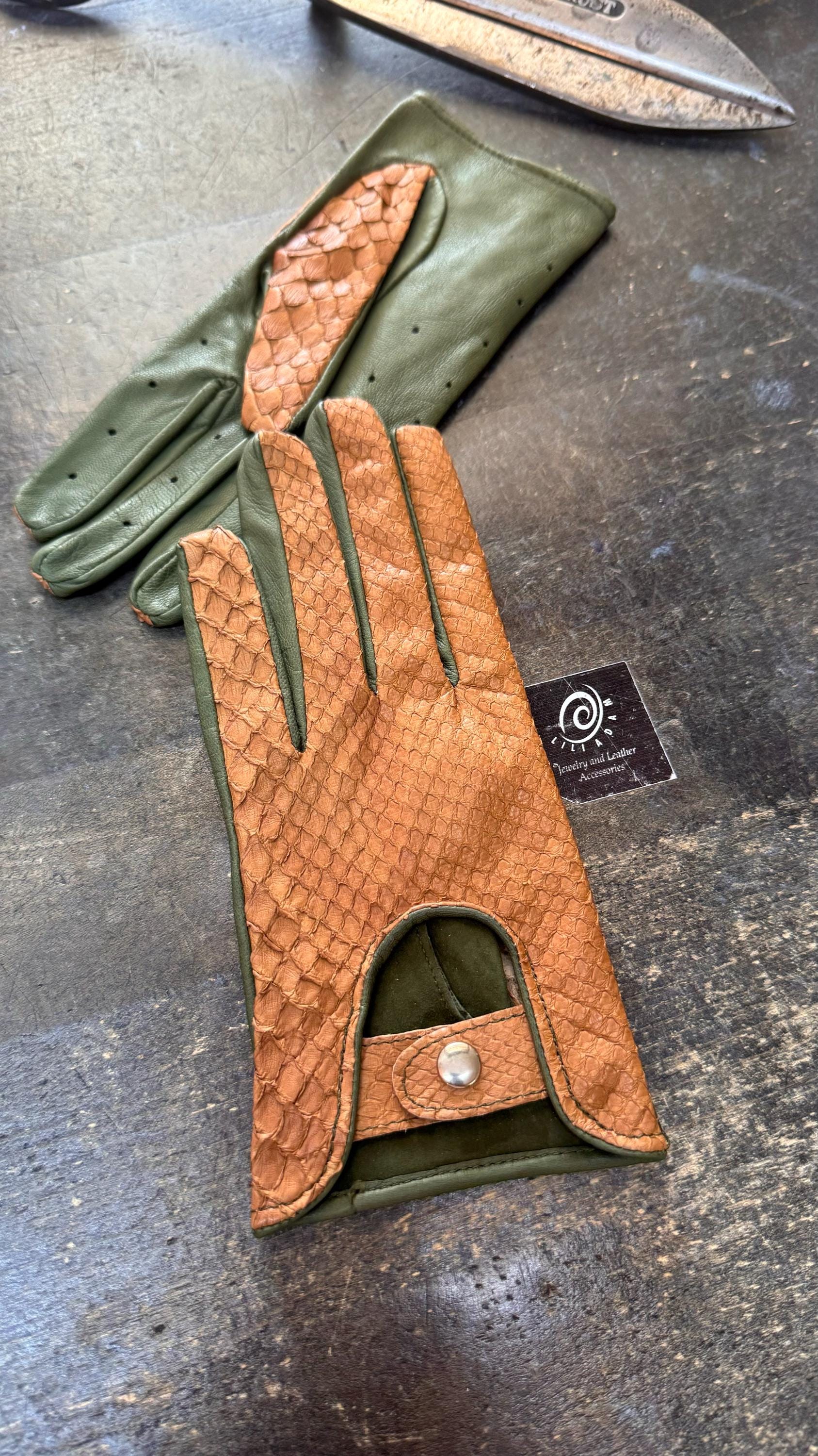 Grey Luxury Leather Driving Gloves Python Glamour Style Gloves ...