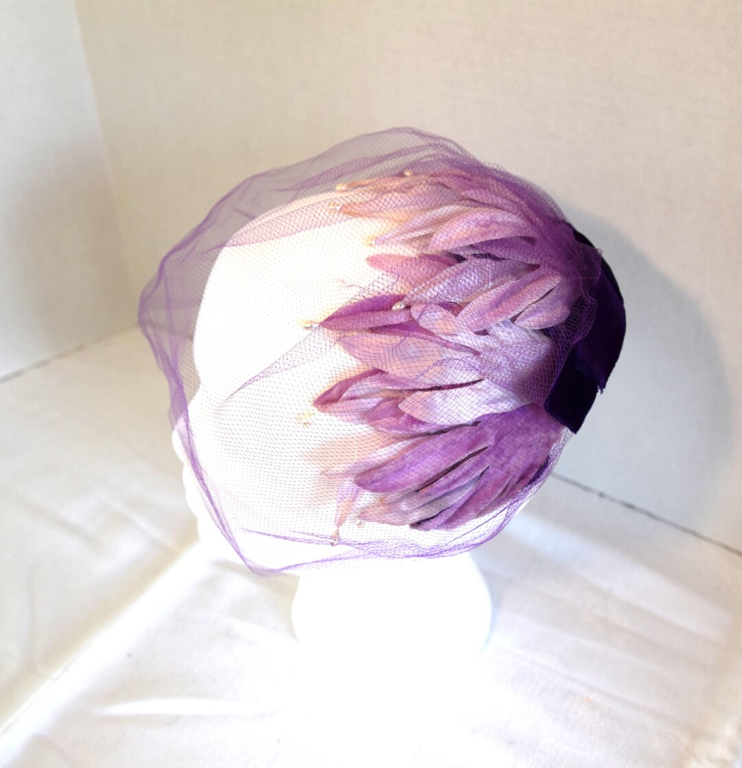 Vintage 1950s 1960s Crown Cap Headband Hat in Shades Osf Purple Withe ...