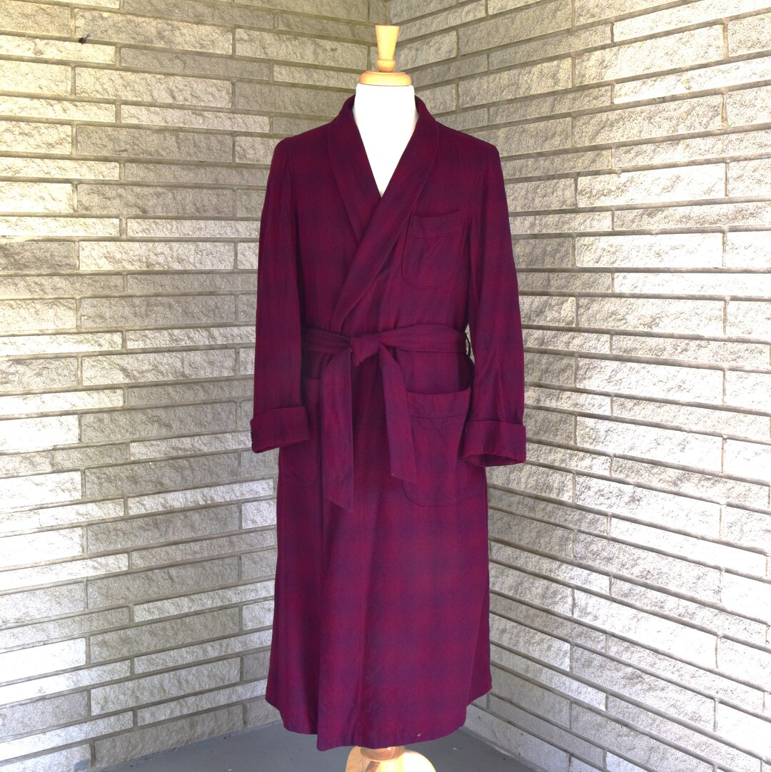 Vintage 1940s 1950s Men's Pendleton Maroon and Black Plaid Wrap Robe ...