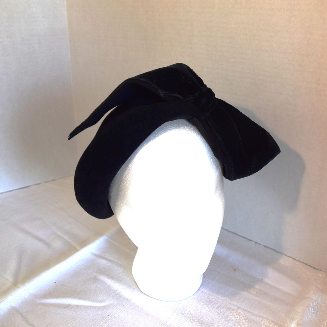 Vintage 1940s Shaped Crown Cap Hat Black Velvet Size 22 1/2 With Blue ...