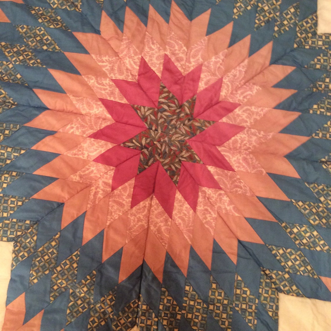 RADIANT STAR QUILT Lone Star or Wallhanging Six Colors Square Vintage ...