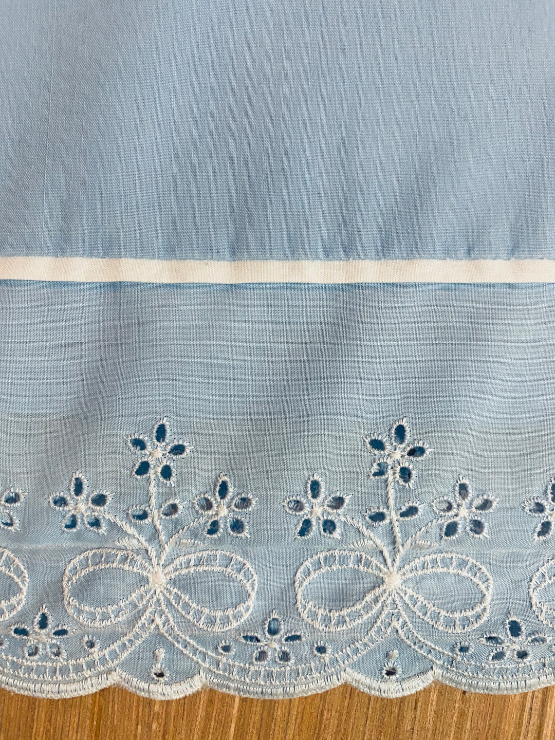 Vintage Fieldcrest Light Blue Bed Sheet With Eyelet Lace, Full Flat ...