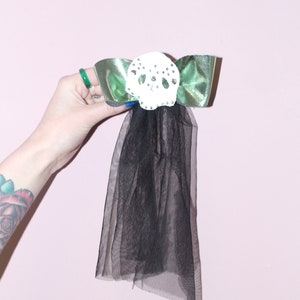 Pretty Disturbia the Skull Handmade Green Grunge Hair Bow Clip ...