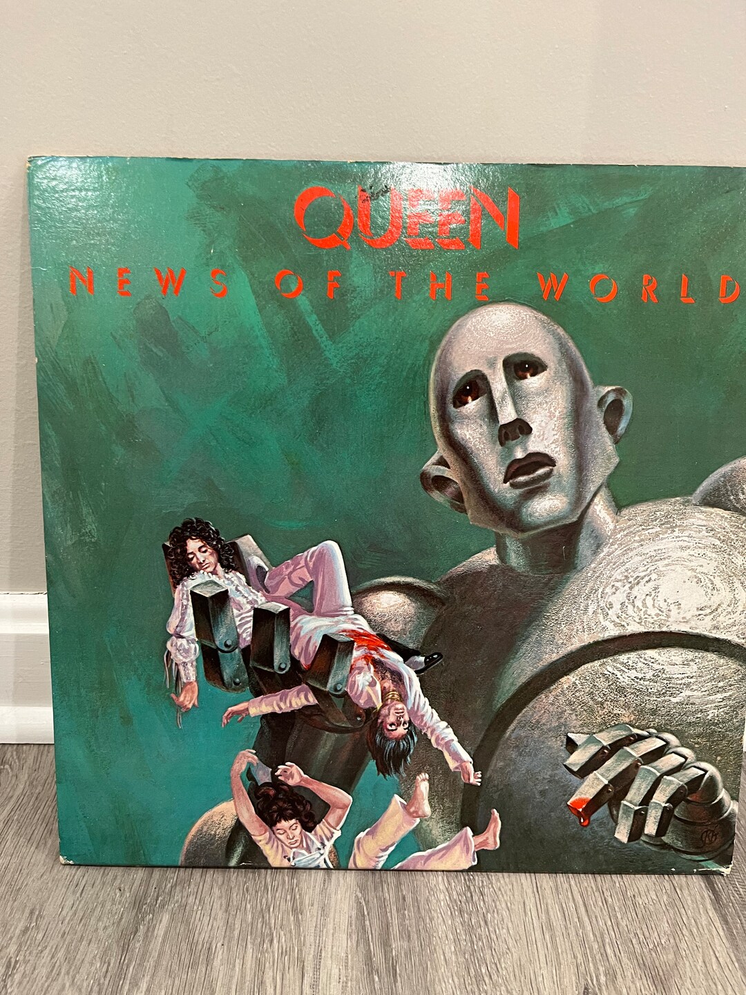 Vintage QUEEN News of the World RECORD - 1977 - Etsy