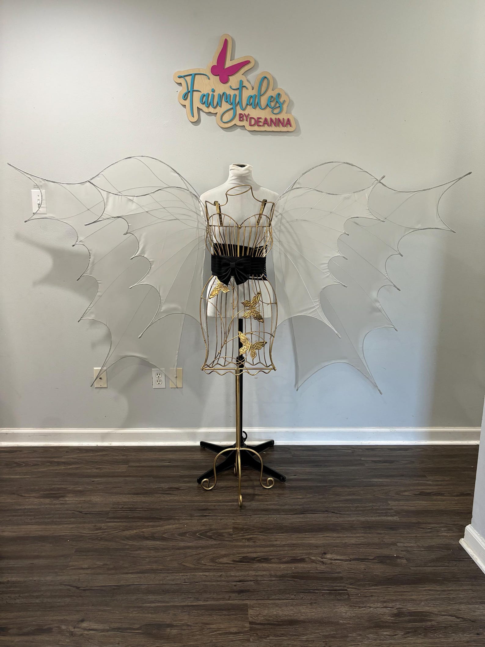 Just Breathe Wings / Ever After Wings / Drew Barrymore Wings ...