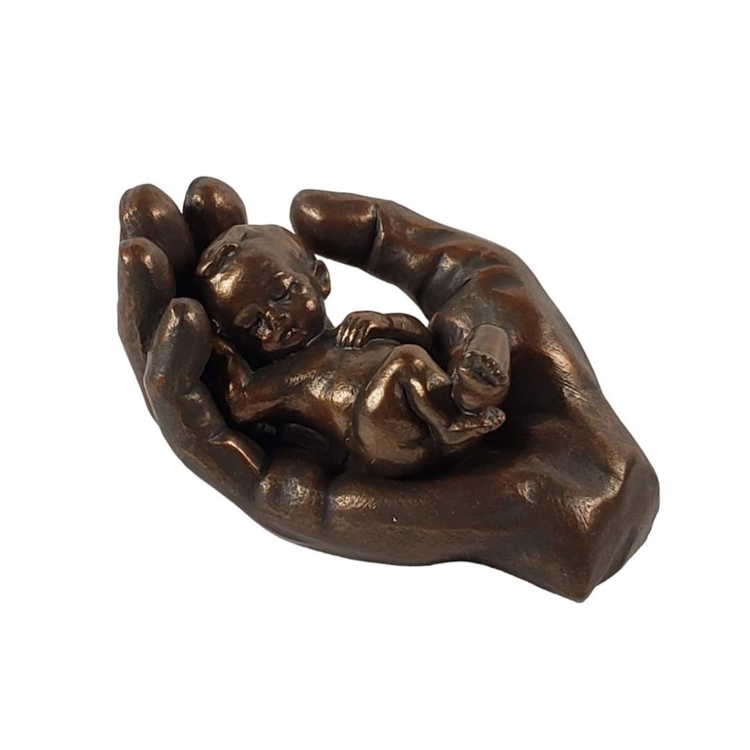 Parastone Figurine Baby in Hand Art Sculpture A World of 3D Bronze Look ...
