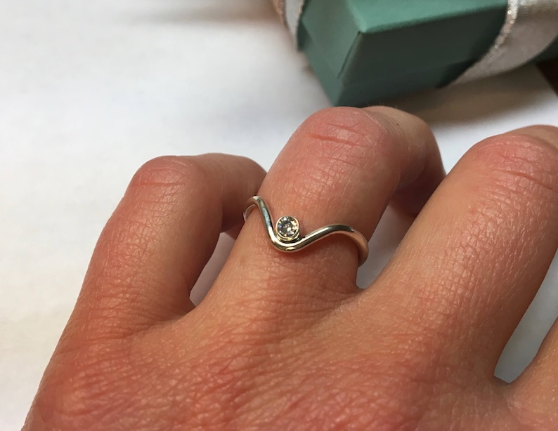 Arched Diamond Chevron Curved Ring V Shaped Pointy Ring | Etsy