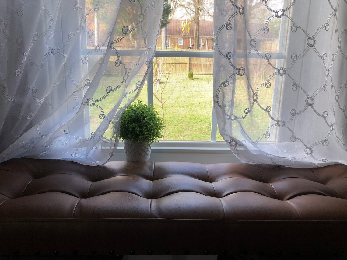 Leather Window Seat - Custom Cushion- Tufted Desing With Decorative ...