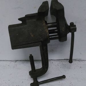 Small Iron Vice - Etsy