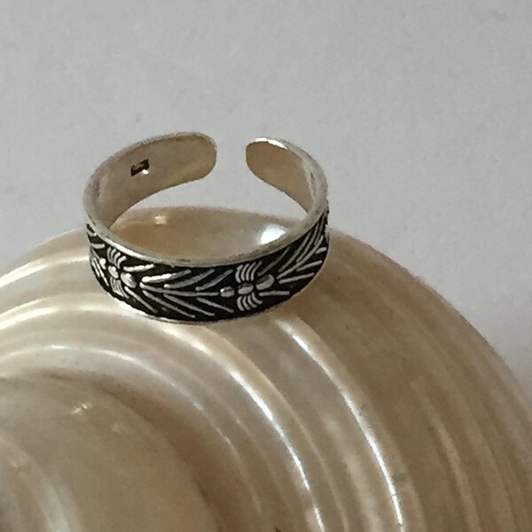 Bohemian Toe Ring - Etsy