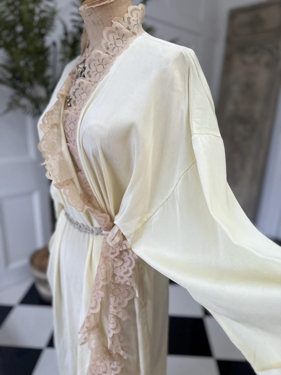 1970s Pale yellow night gown wrap dress with beige l… - Gem