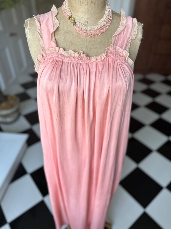 1940s silk. smock style peach slip - Gem