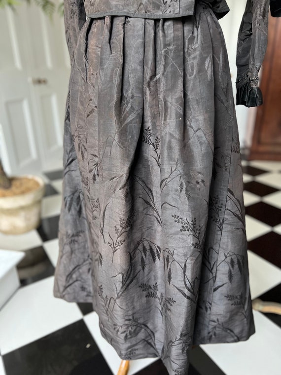 1890s Victorian silk embellished silk bodice and sk… - Gem