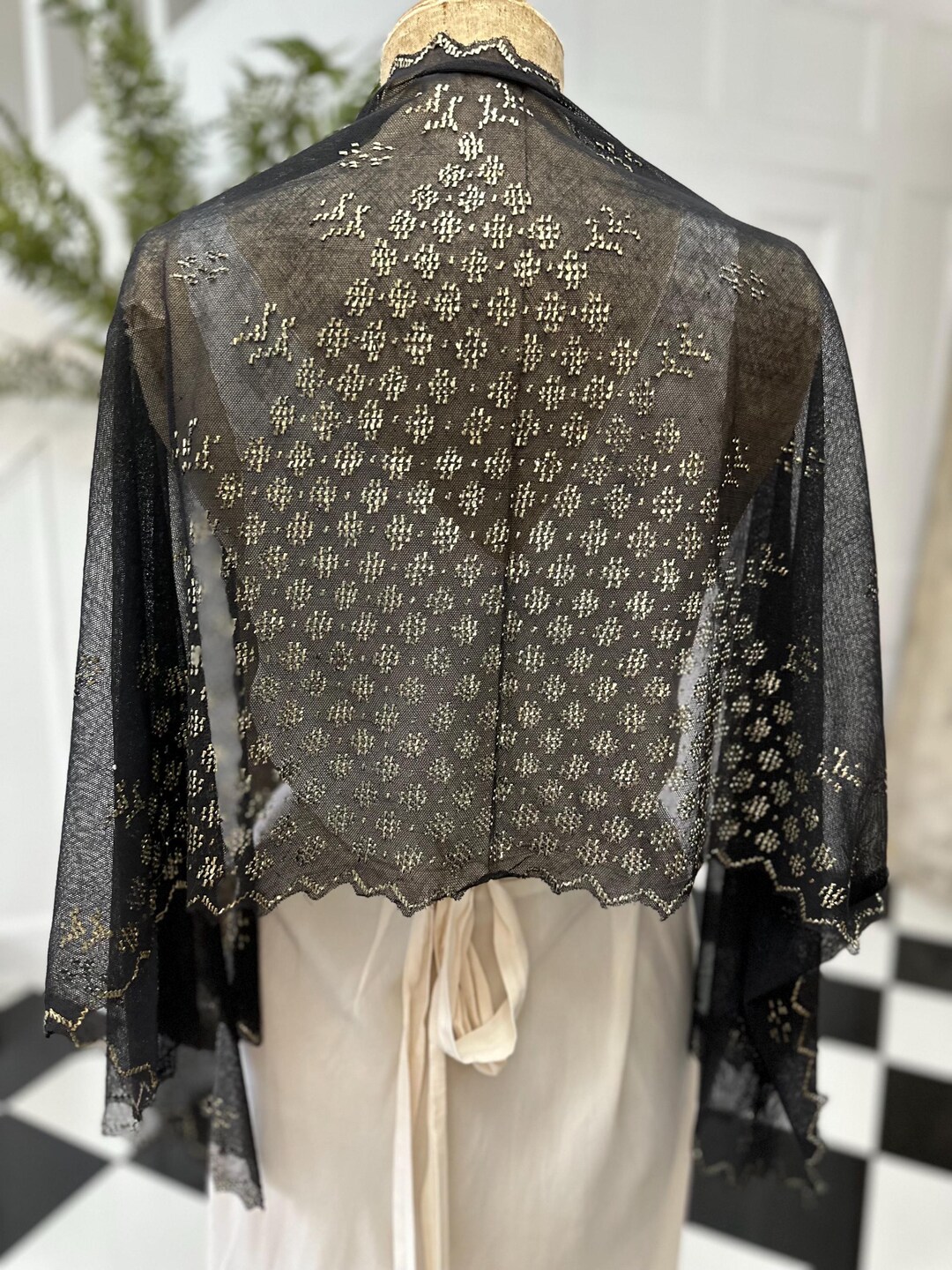 Vintage 1920s Black Tulle Assuit Shawl With Silver Metallic Embroidery ...
