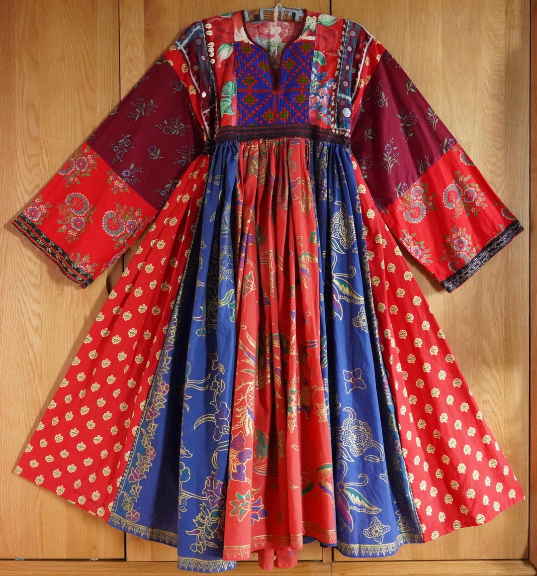 1970s Patchwork Gold Bird Butterfly Botanical Print Hand Embroidered ...