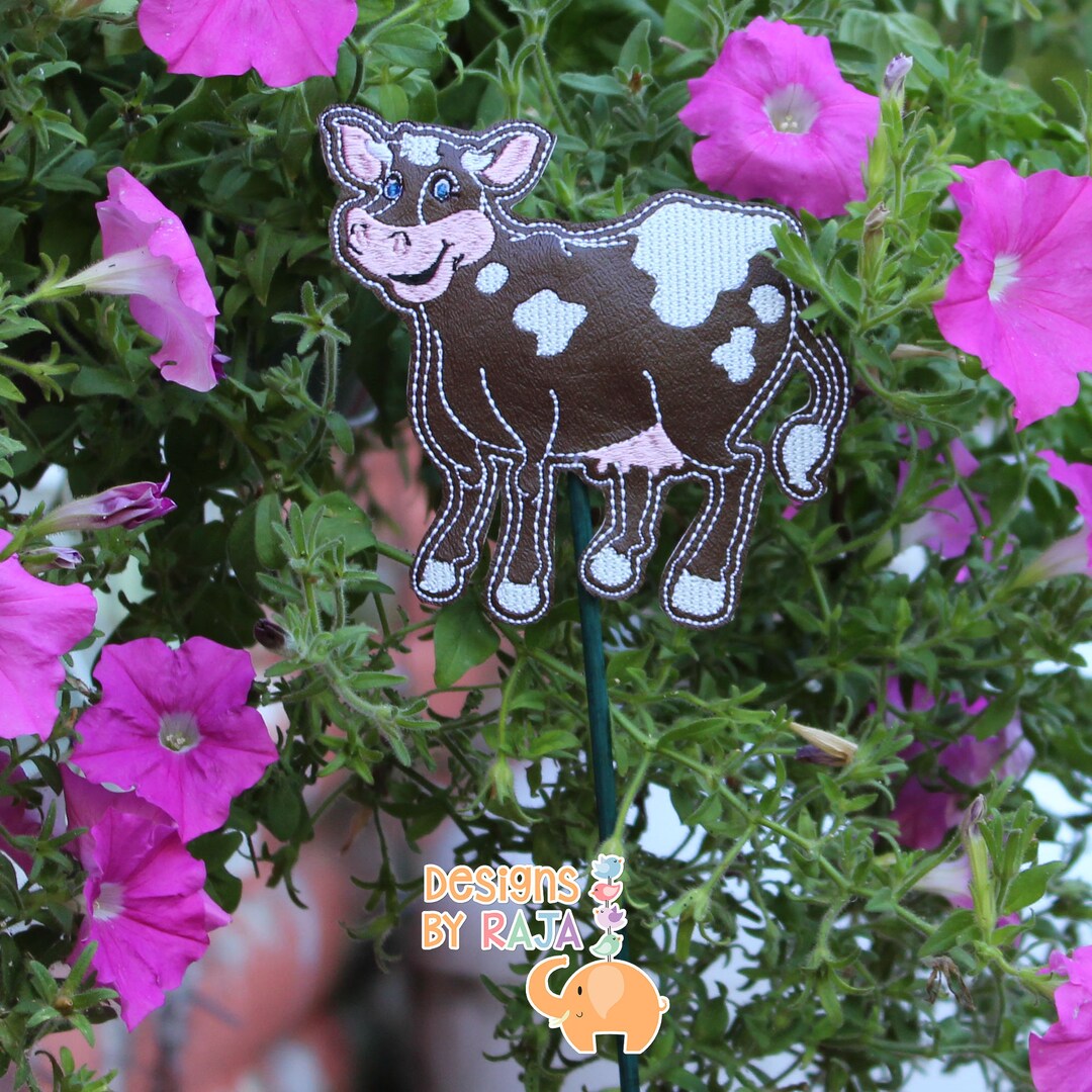 Cow Stake, Garden Decor, Plant Gift, Farmer Gifts, Plant Markers, Plant ...