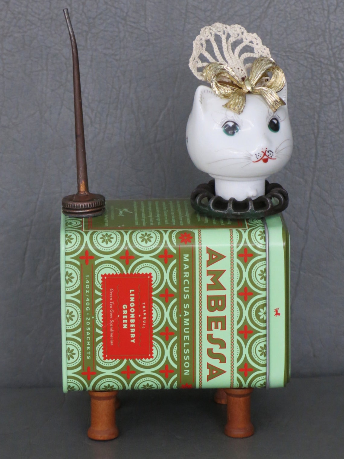 Assemblage Cat. ambessa. Porcelain Cat Head Tea - Etsy