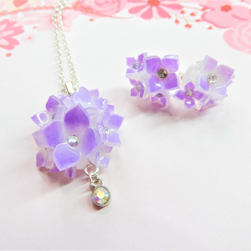 Hydrangea Necklace - Etsy