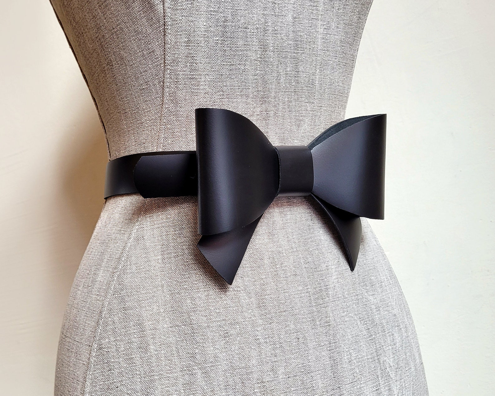 Leather Bow Belt in Black Colour. Women's Waist Belt With Big Bow - Etsy
