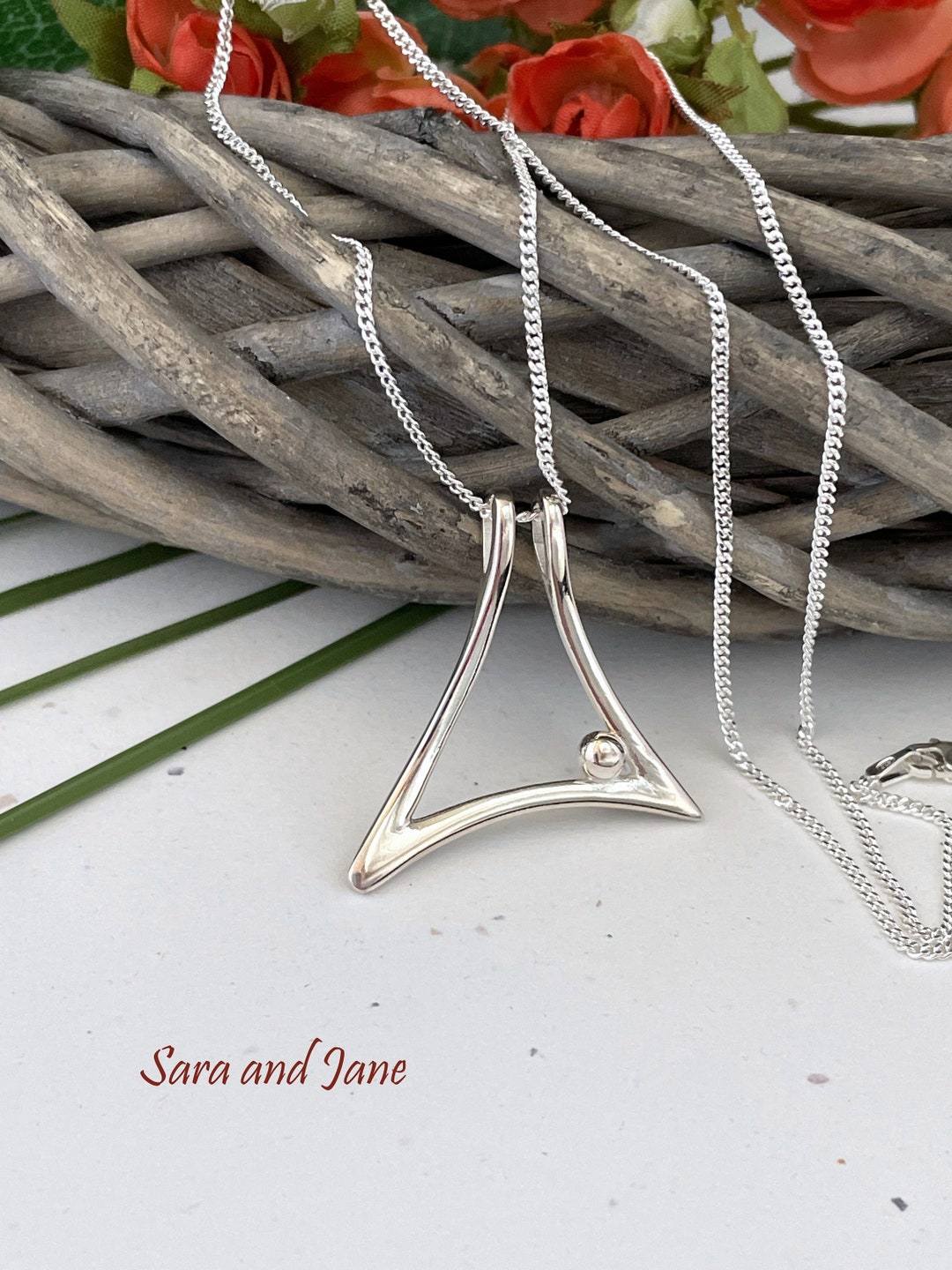 Geometric Ring Holder Necklace, Silver Trianglering Holder, Ringhalter ...