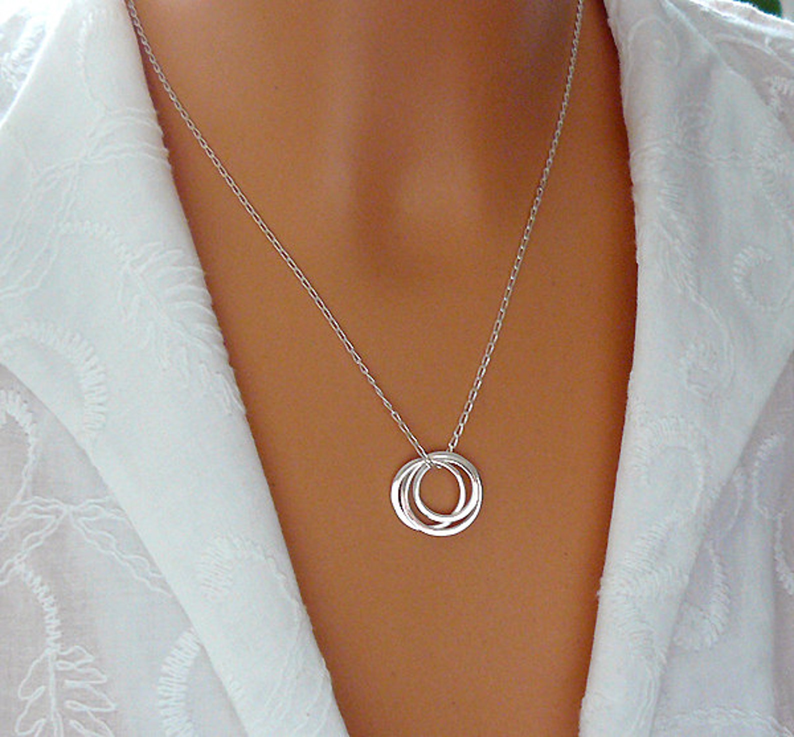 Three Rings Sisters Necklace, 3 Entwined Circles, Triple Ring Necklace ...