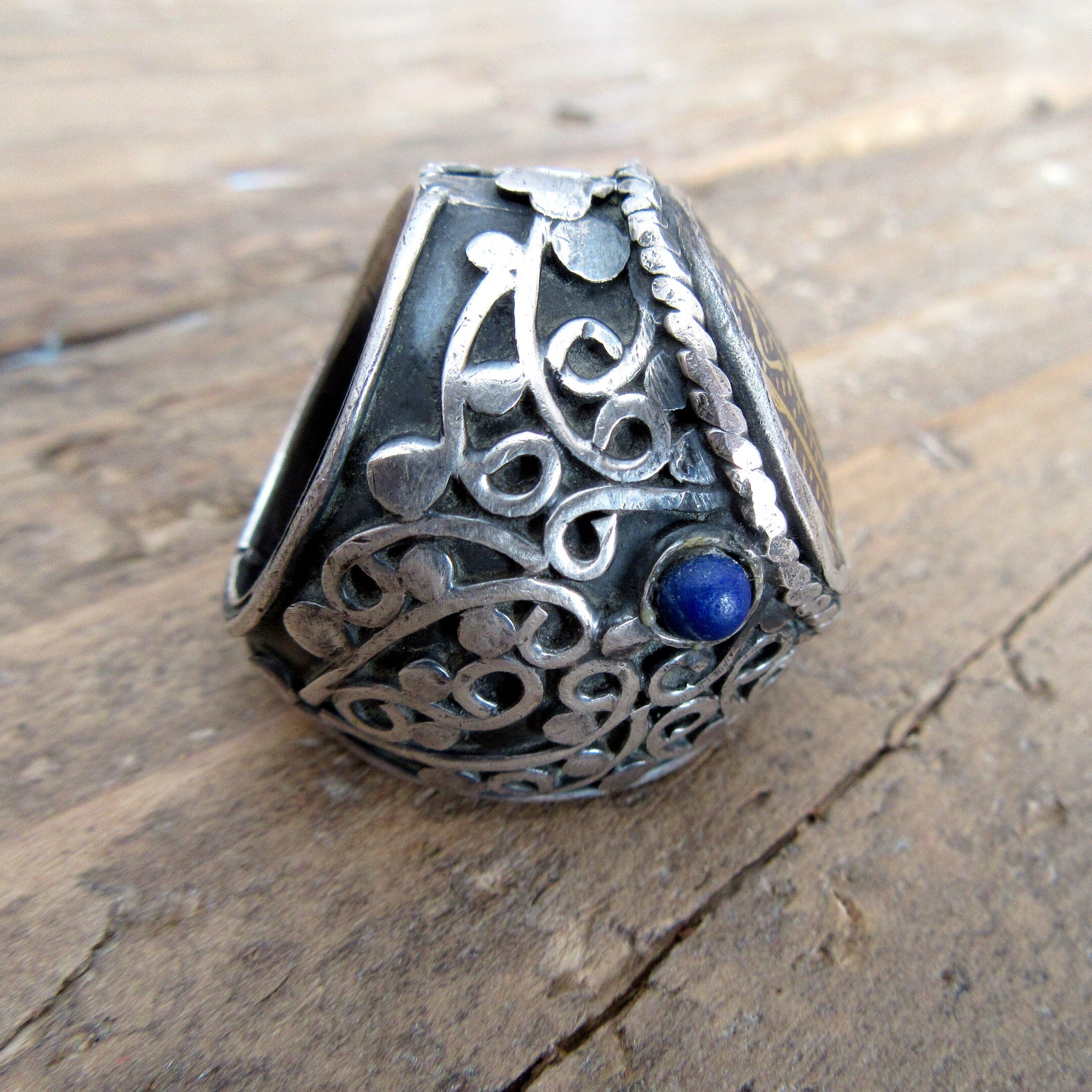 Mughal Silver Ring With Lapis Lazuli From India - Etsy