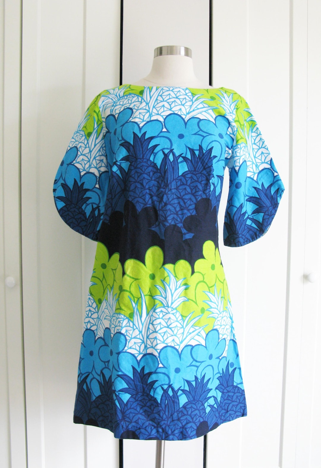 1970's Sears Hawaii Bark Cloth Dress // Vintage 70's Pineapple and Bold ...
