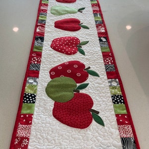 Applefest Table Runner Pattern - Etsy