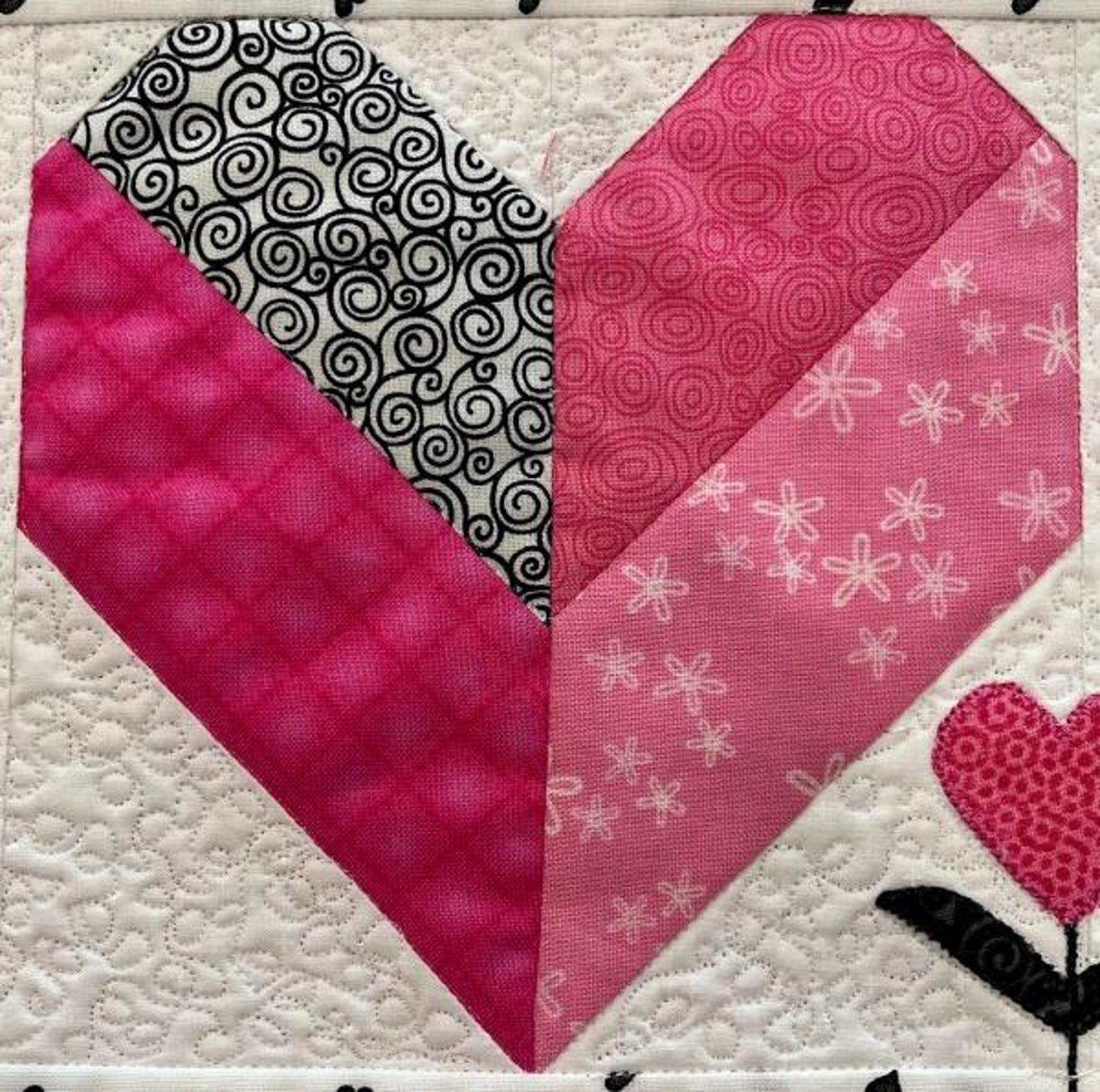 Field of Hearts Table Runner Pattern PDF - Etsy