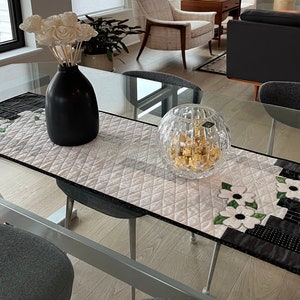 Blossoms Table Runner Pattern - Etsy