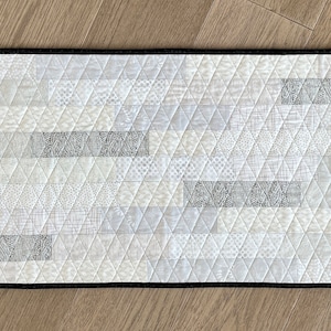 Blossoms Table Runner Pattern - Etsy