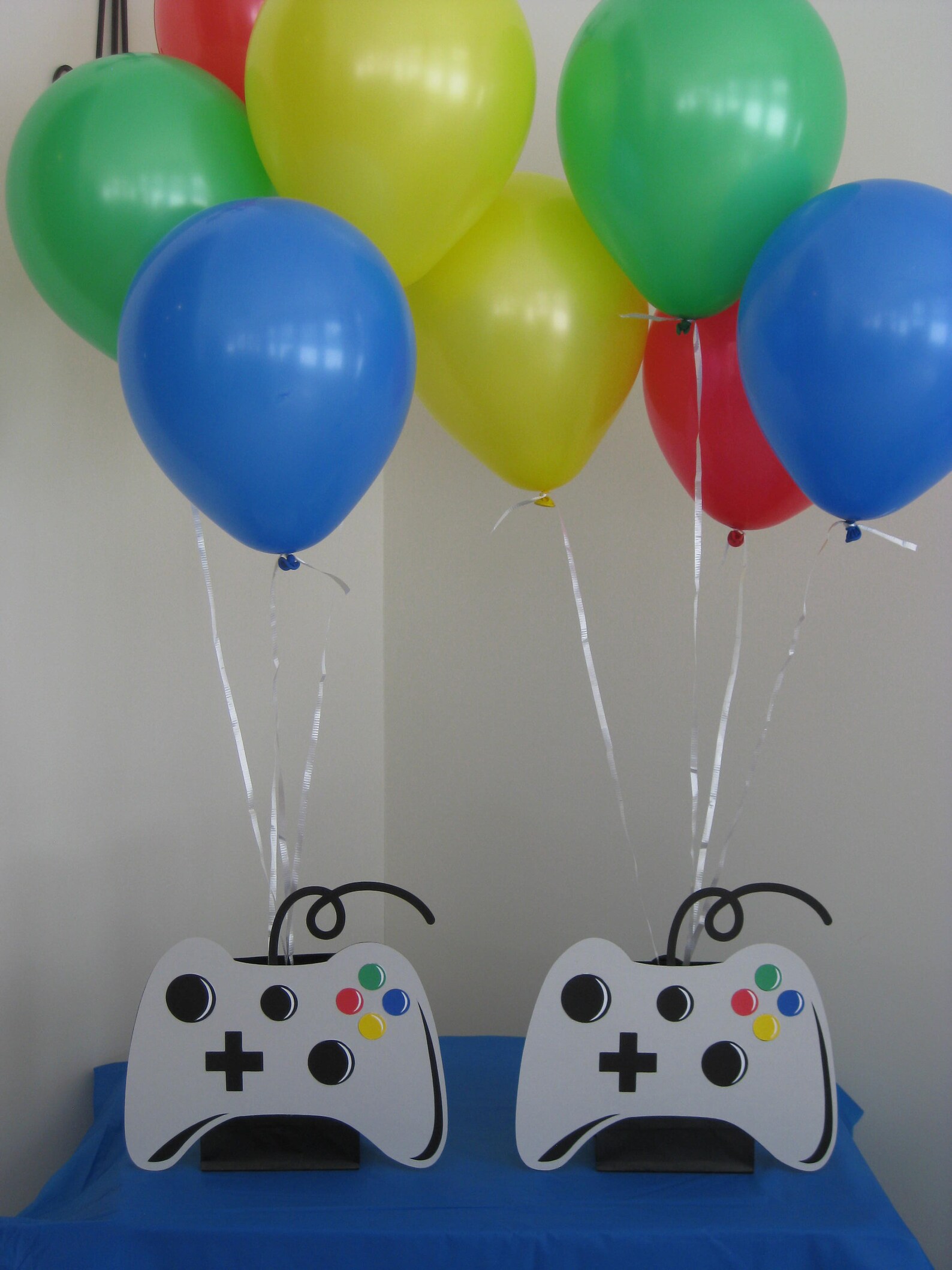 2 Video Game Controller Birthday Party Balloon Holder Centerpiece Cake ...