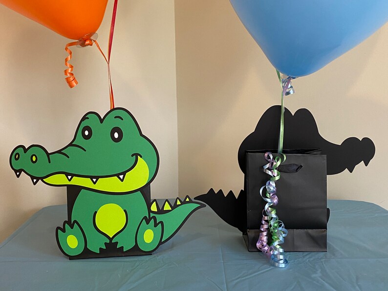 2 Green Alligator Animal Birthday Party Table Decorations - Balloon ...
