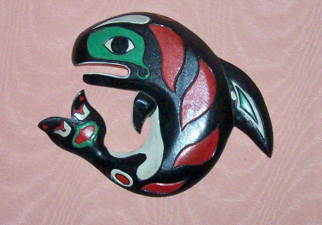 ALASKAN Artist Patrick Seale Signed Carved and Painted Wood Small WHALE ...