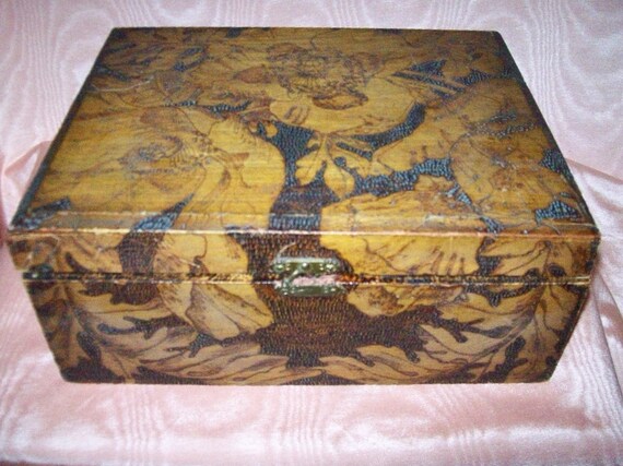 2 Antique PYROGRAPHY WOOD BOXES with Large Decorative… - Gem