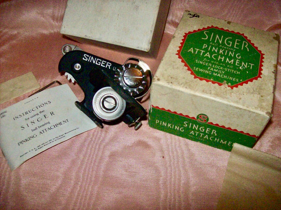Vintage Circa 1935 SINGER Sewing Machine Pinking Attachment in ORIGINAL ...