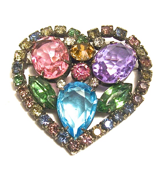 Large Vintage Multi-Color HEART_SHAPED RHINESTONE Pin… - Gem