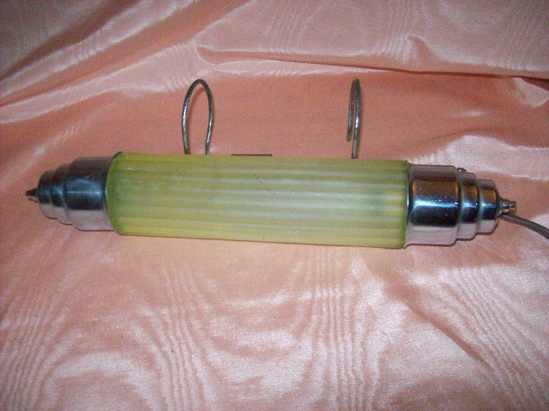 ART DECO Torpedo-shaped Overhang Glass / Metal LAMP for Reading in Bed ...