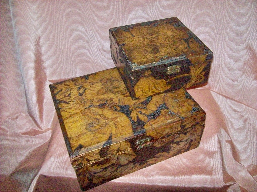 2 Antique PYROGRAPHY WOOD BOXES With Large Decorative Floral Patterns ...
