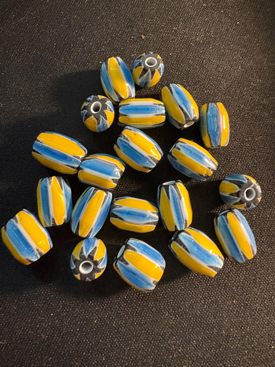 20 Chevrons Striped Glass Beads - 12mm Fancy Vintage (E112/E1032) - Etsy