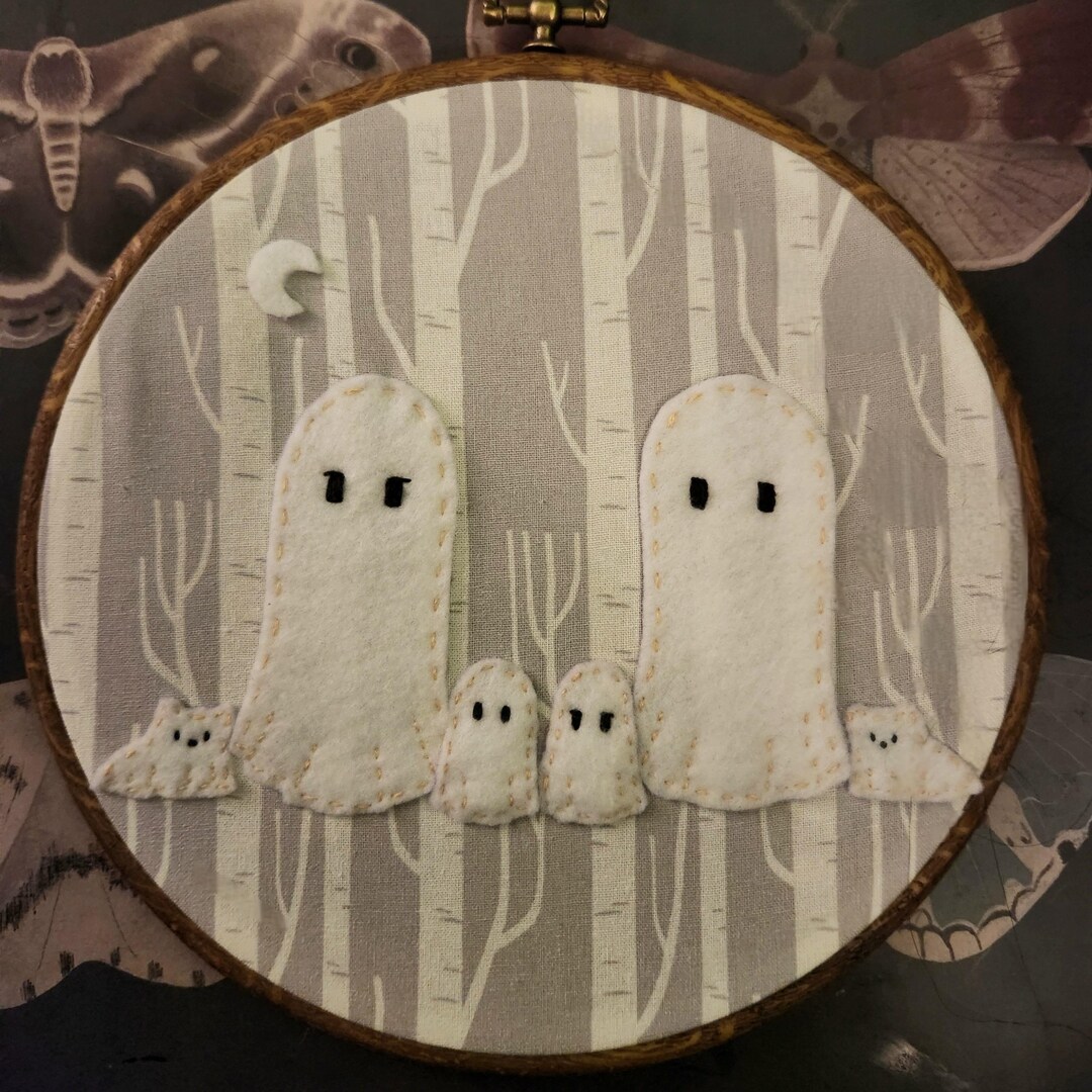 Large Custom Ghost Family Portrait - Etsy